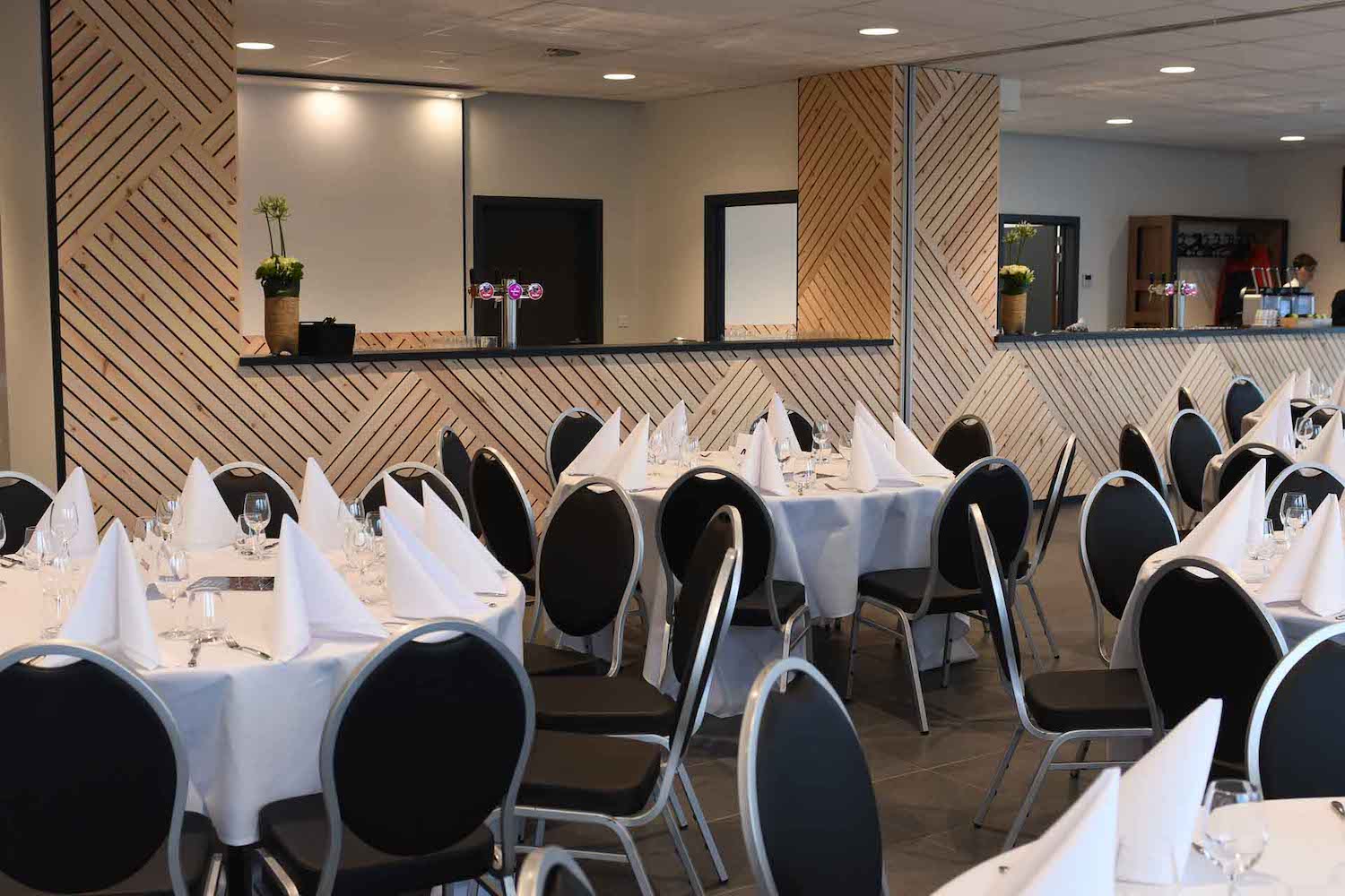 The most beautiful circuit in the world as the backdrop to your event ...