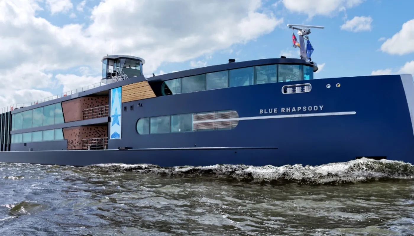 Schip Blue Rhapsody opent 29/01 zijn deuren | MICE Magazine