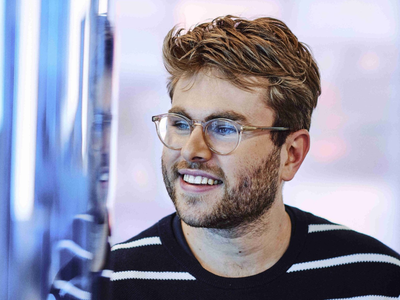 Jonas Lips: “Gebeurt er een schietpartij, dan gaat de video een minuut later al viraal” | StampMedia